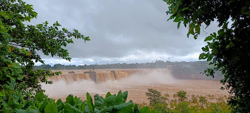 The Huge Beautiful Waterfall in Rain Stock Image - Image of fall, rock ...