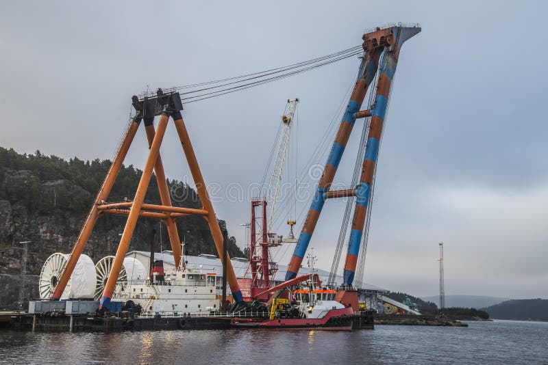 Largest Floating Crane Samson Stock Photos - Free & Royalty-Free Stock ...