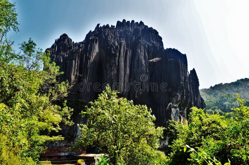 A Huge Monolithic Rock Mountain in South Carolina, USA. Stock Photo ...