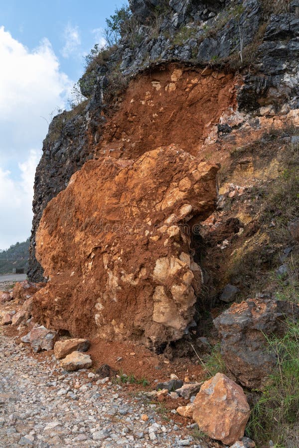Huge Piece of Rock Crashed and Fallen on Mountain Road in Ha Giang ...