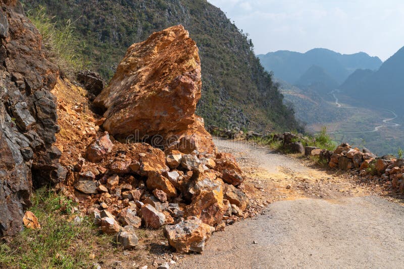 Huge Piece of Rock Crashed and Fallen on Mountain Road in Ha Giang ...