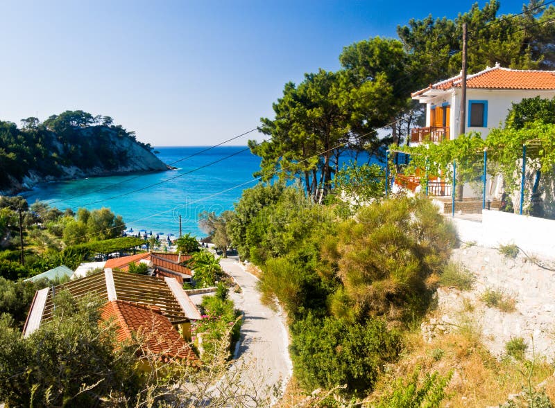 Huis op een Strand stock afbeelding. Image of huis, eiland - 5956065