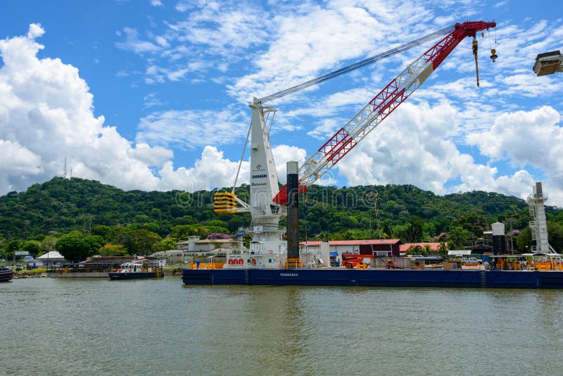 Titan Herman the German Dwarfs the Huisman Crane on the Panama Canal ...
