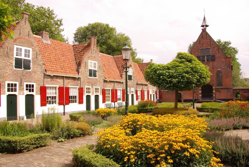 Huizen stock afbeelding. Image of trouwen, aardig, gebied - 10362721