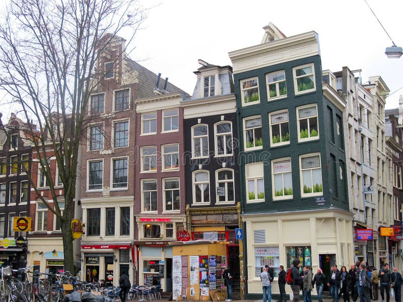Huizen En Winkels 0869 Van Amsterdam Redactionele Fotografie - Image of ...