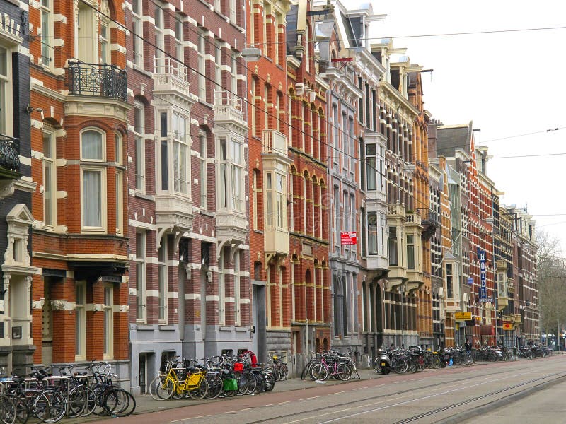 Huizen En Winkels 0988 Van Amsterdam Redactionele Stock Foto - Image of ...