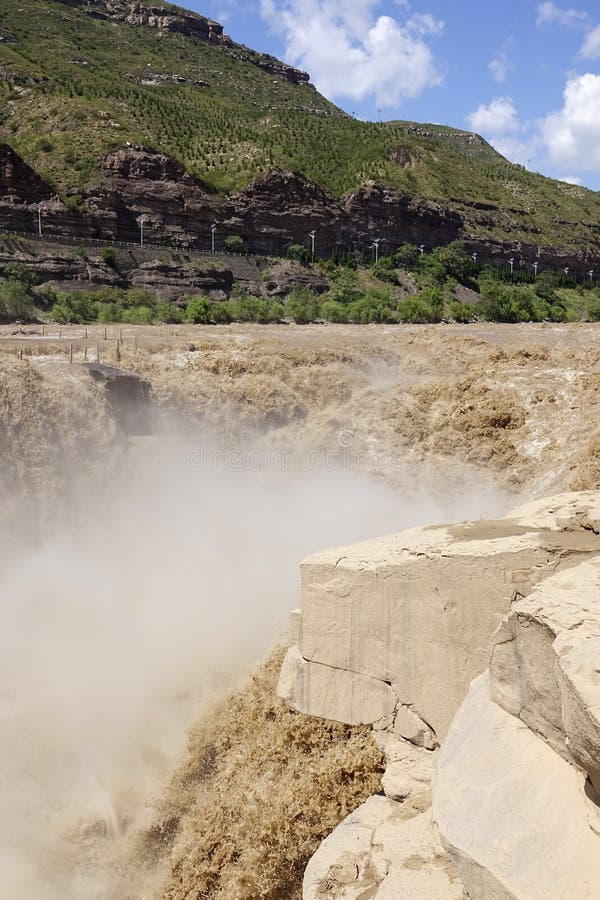 Hukou Waterfall of Yellow River Stock Image - Image of waterfall, hukou ...