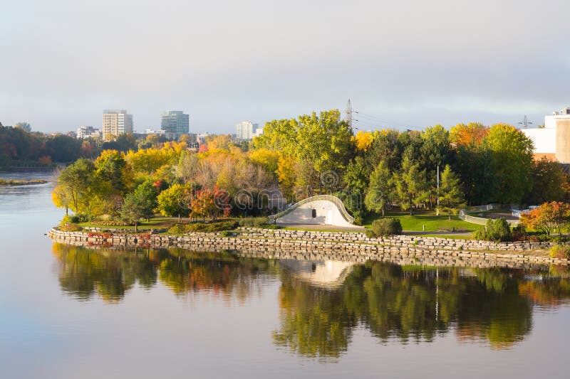 Hull Park editorial image. Image of calm, bright, park - 46013955
