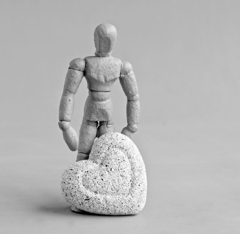 Humain Avec Le Coeur En Pierre Image stock - Image du granit, chiffre ...