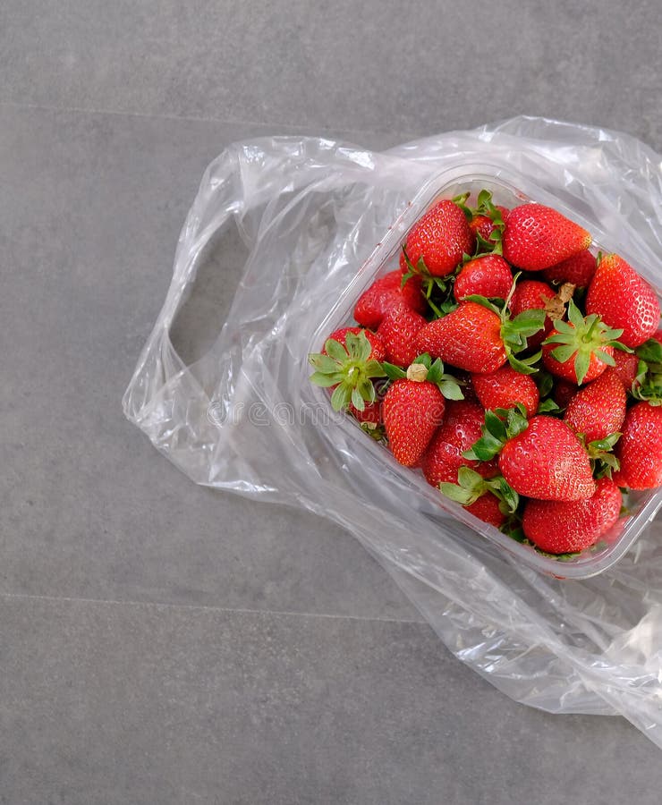 Human Health and Fresh Strawberries, Strawberry Fruit Source of ...