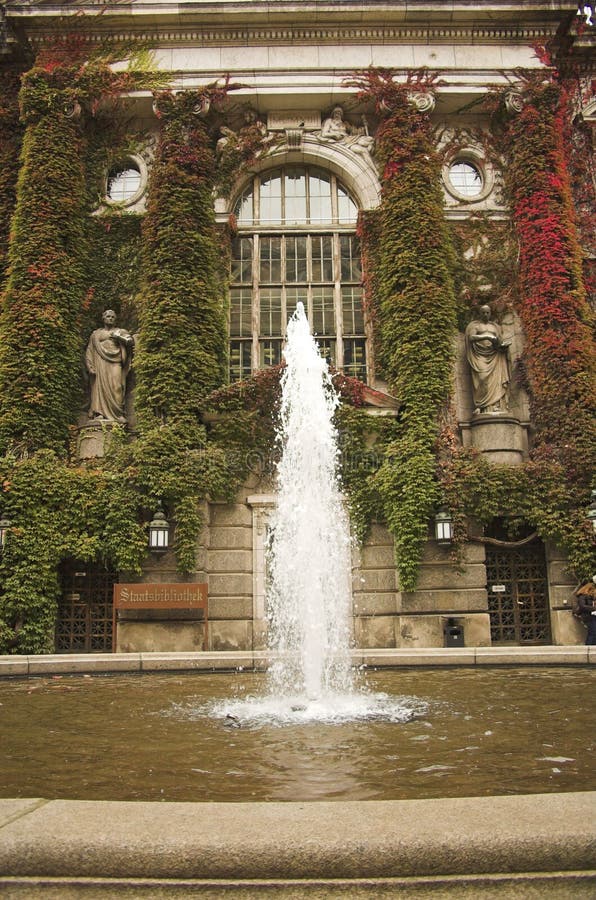 Humboldt University Library Stock Photo - Image of autumn, berlin: 3342148