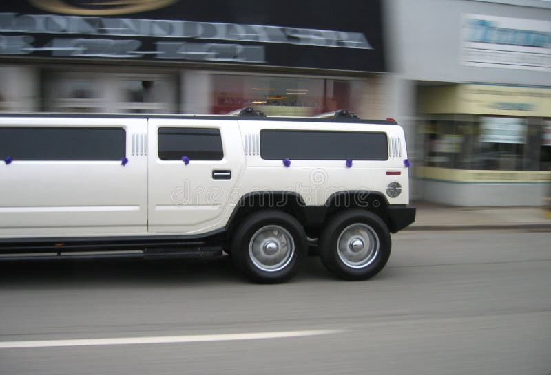 Hummer alargado foto de archivo. Imagen de longitud, pesado - 6655108