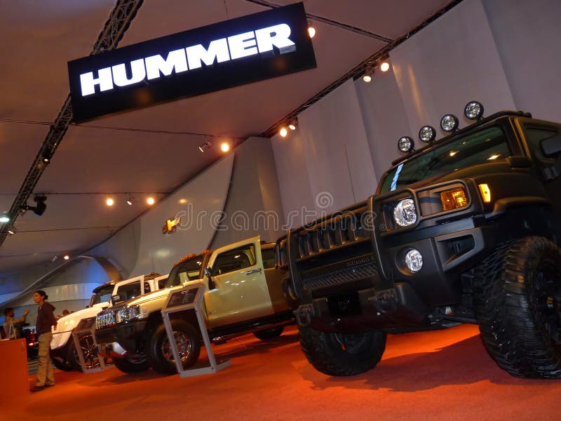 Hummer New Model Vehicles editorial photo. Image of chrome - 12366026