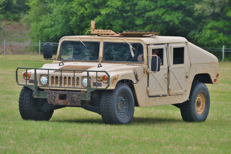 Humvee Militaire/Hummer/HMMWV Image stock - Image du transport, camion ...