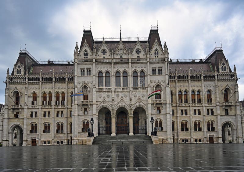 The Hungarian Parliament Building in Budapest,cloudy Editorial Photo ...