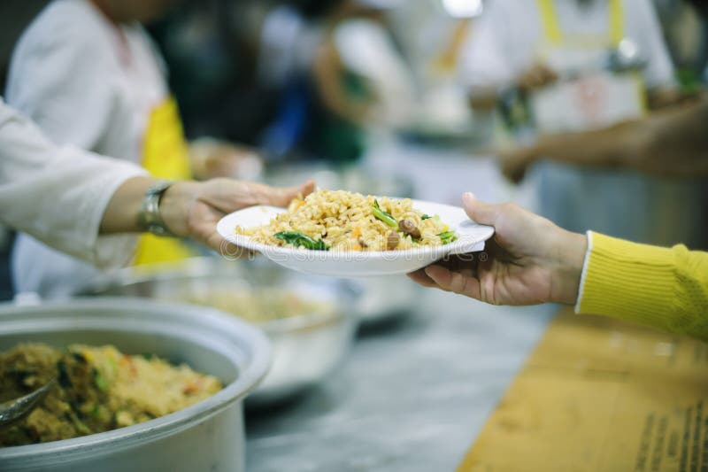 Hunger Problems of the Poor Have Been Donated Food To Reduce Hunger ...