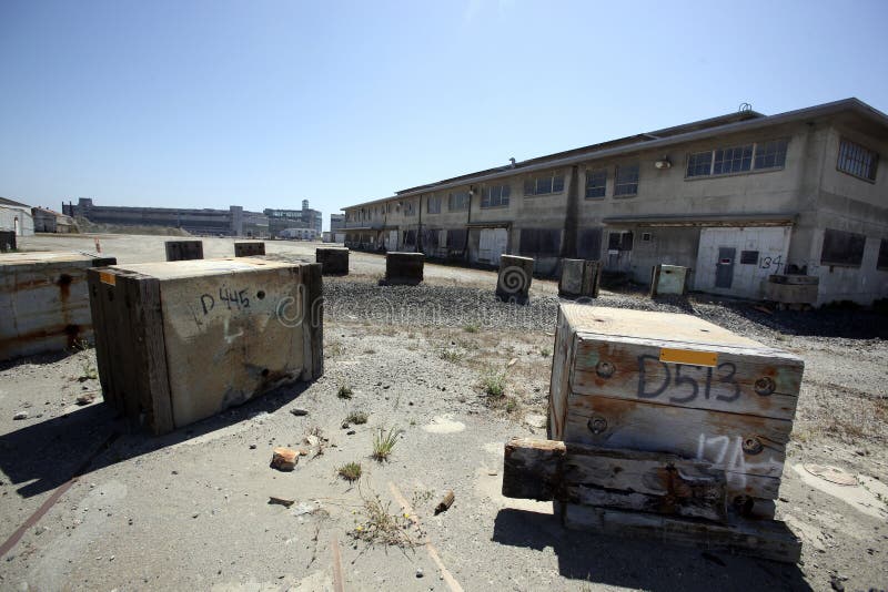 HUNTERS POINT NAVAL BASE, SAN FRANCISCO Stock Image - Image of bank ...