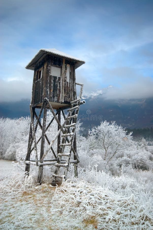 Hunting still hunt tower stock image. Image of country - 18272827