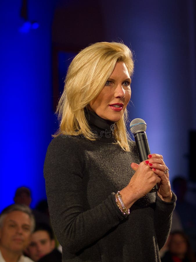 Huntsman de Mary Kaye imagem de stock editorial. Imagem de maria - 22799294