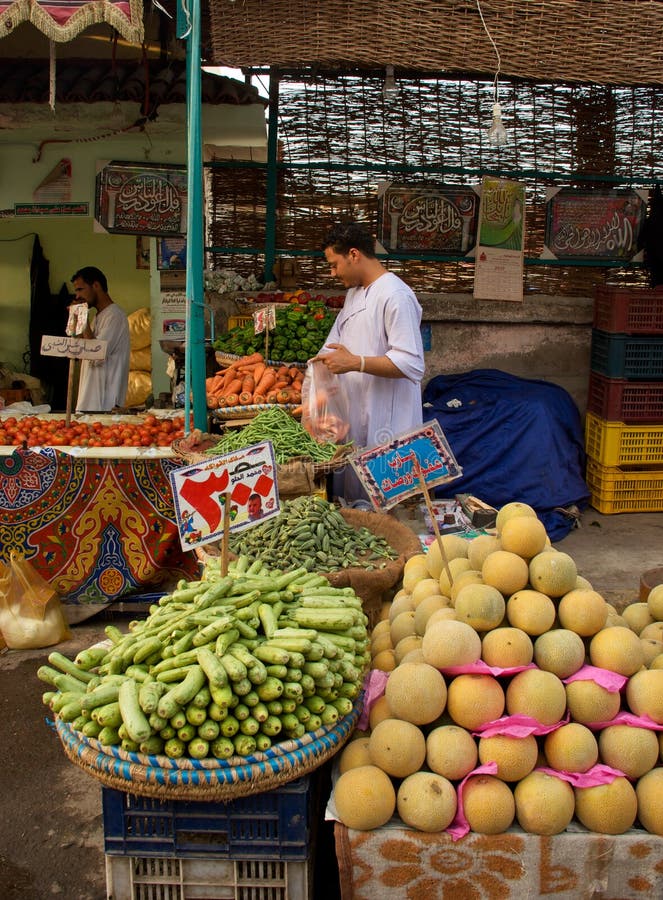 Hurghada Egypt Market editorial photography. Image of people - 25616452