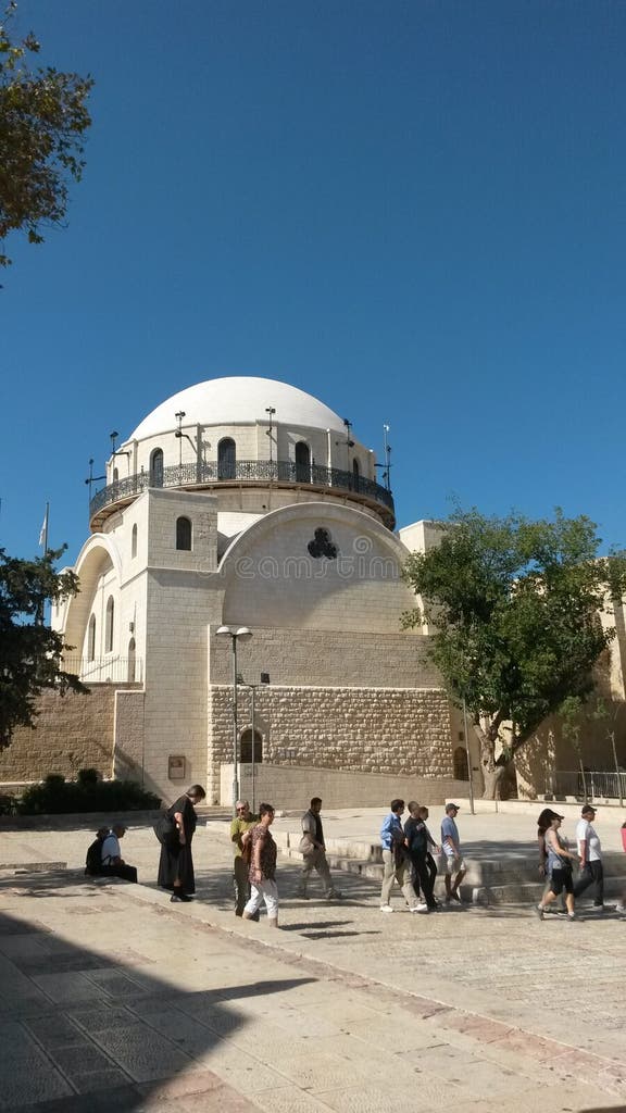 Hurva Square editorial photo. Image of synagogue, jerusalem - 62418666