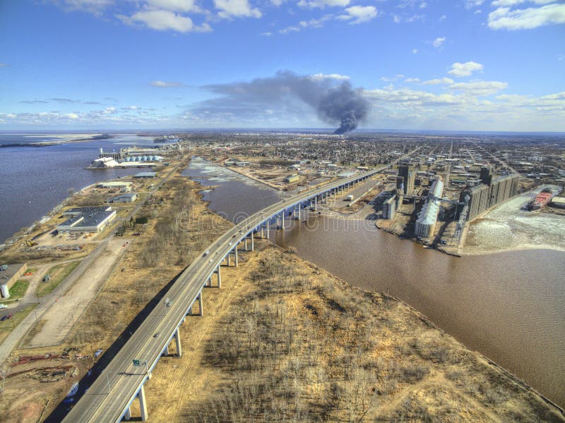 The Husky Refinery in Superior, Wisconsin Exploded in April 2018 Stock ...
