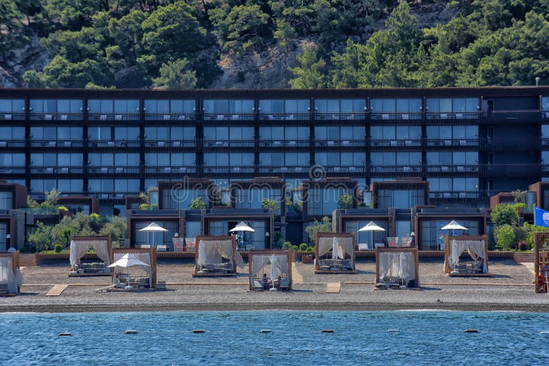 Huts at the Beach of Luxury Hotel Editorial Photo - Image of beautiful ...