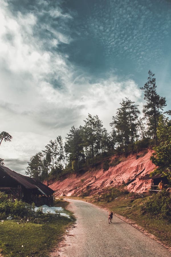 Huts and cliff edges editorial photo. Image of langitv - 149537766