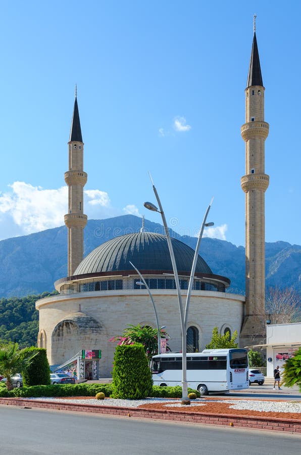 Huzur Mosque in Kemer, Turkey Editorial Photography - Image of landmark ...