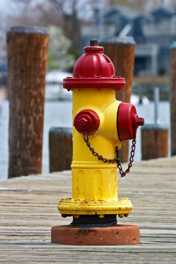 Hydrant stock foto. Image of industrieel, aansluting, hydrant - 418262
