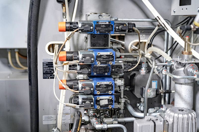 Hydraulic and Electronic Control System of CNC Metal Processing Center ...