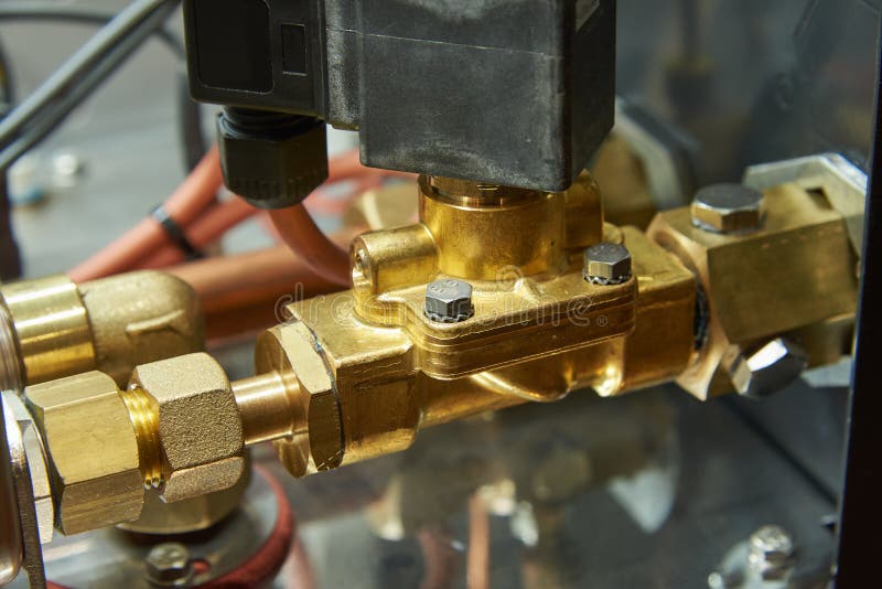 Hydraulic Mechanism To Control the Power Elements of the Metalworking ...