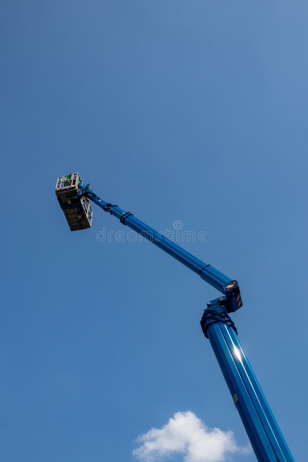 Hydraulic Mobile Rescue Platform of a Firefighting Basket Crane ...