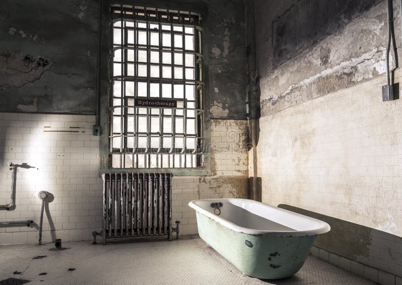 Hydro Therapy Room at Alcatraz Stock Photo - Image of bathtub, alcatraz ...