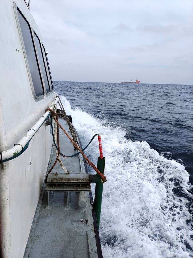 Hydrographic Survey Vessel with Multibeam Echosounder Stock Photo ...