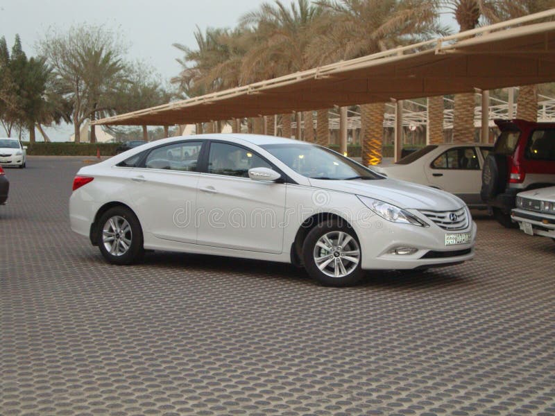 Hyundai car editorial photo. Image of kuwait, model, zafar - 47949911