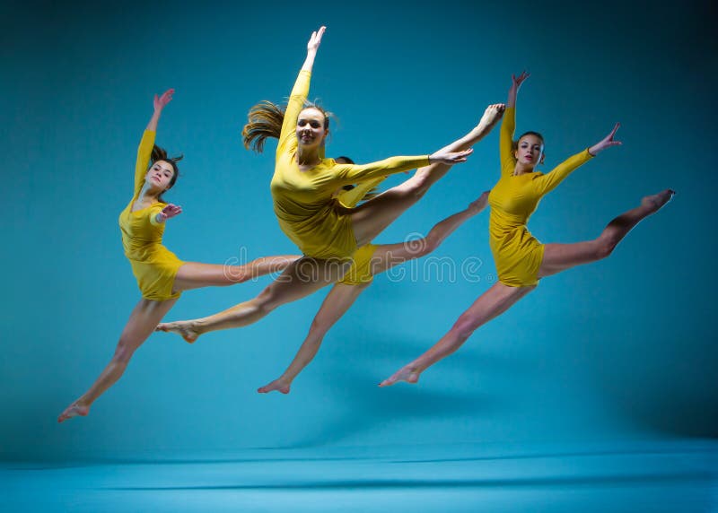 I Ballerini Di Balletto Moderno Fotografia Stock - Immagine di ...