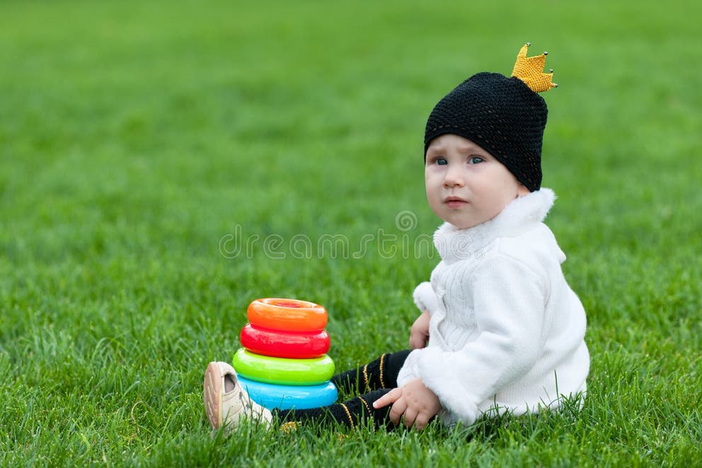 I need your help! stock image. Image of help, green, pink - 16412265