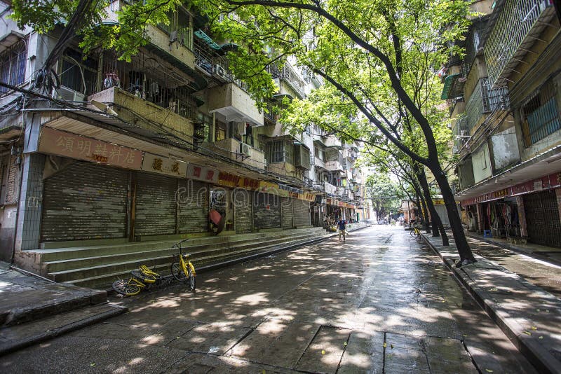 I Quartieri Poveri Di Guangzhou Immagine Editoriale - Immagine di deposito, etnia: 168391680
