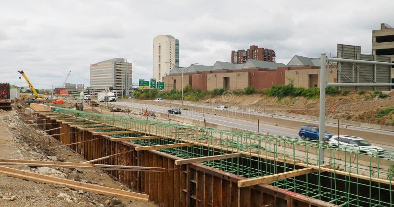 I-71 & I-70 Road Construction Retaining Wall in Downtown Columbus Ohio ...