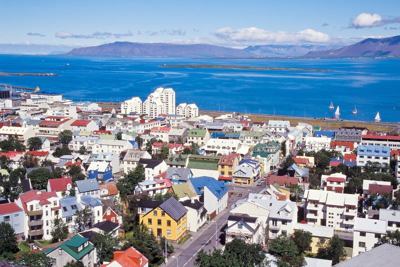Reykjaviks centrum, Island fotografering för bildbyråer. Bild av ...