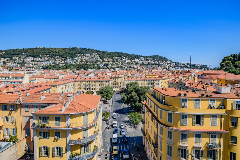 I Stadens Centrum Nice, Frankrike Arkivfoto - Bild av stadsbild, berg ...