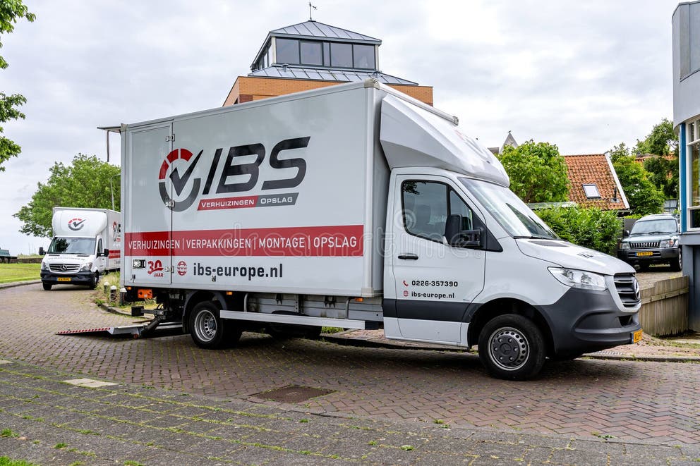IBS van editorial stock image. Image of forwarding, panel - 324333099