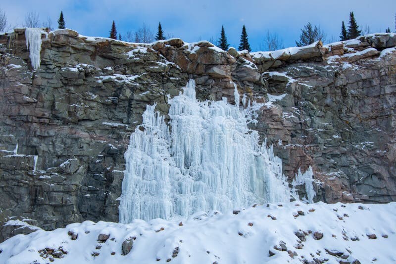 Ice on the Cliff of a Quarry Stock Image - Image of quarry, road: 209768071