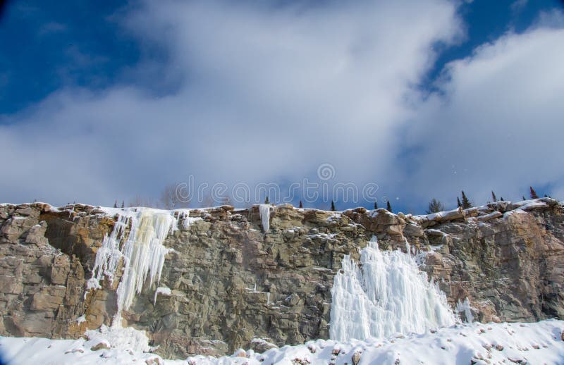 Ice on the Cliff of a Quarry Stock Photo - Image of stone, lanaudiere ...