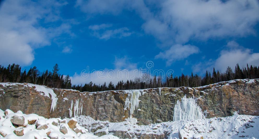Ice on the Cliff of a Quarry Stock Image - Image of travel, wall: 209769659