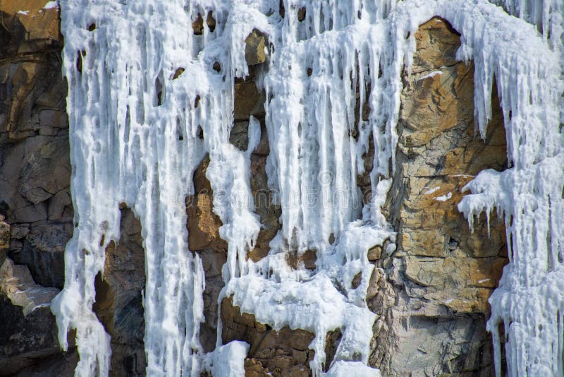 Ice on the Cliff of a Quarry Stock Image - Image of trees, view: 209769381