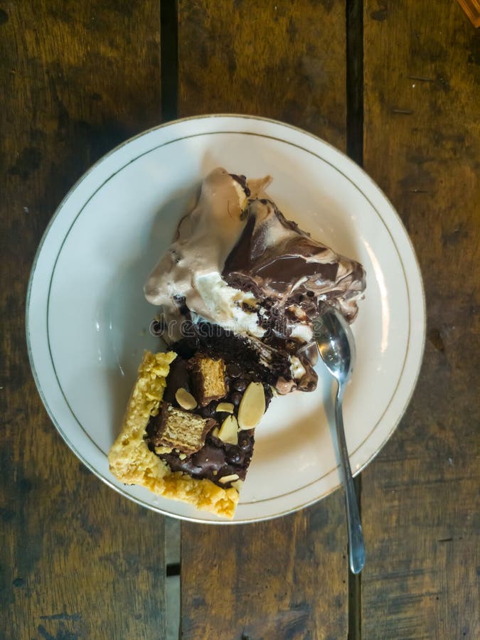 Ice cream dessert stock image. Image of closeup, sauce - 231266935