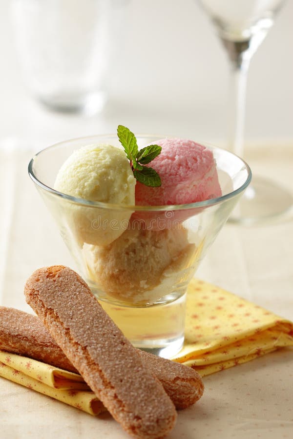 Ice cream in glass bowl stock image. Image of lick, fattening - 27495585