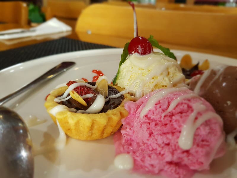 Ice Cream Nice and Delicius Stock Photo - Image of delici, lunch: 213787476